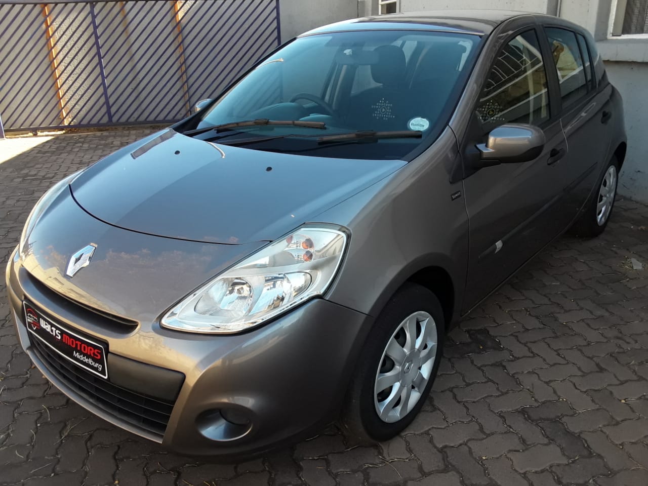 2013 Renault Clio 1,6 Yahoo 5Dr - Walts Motors